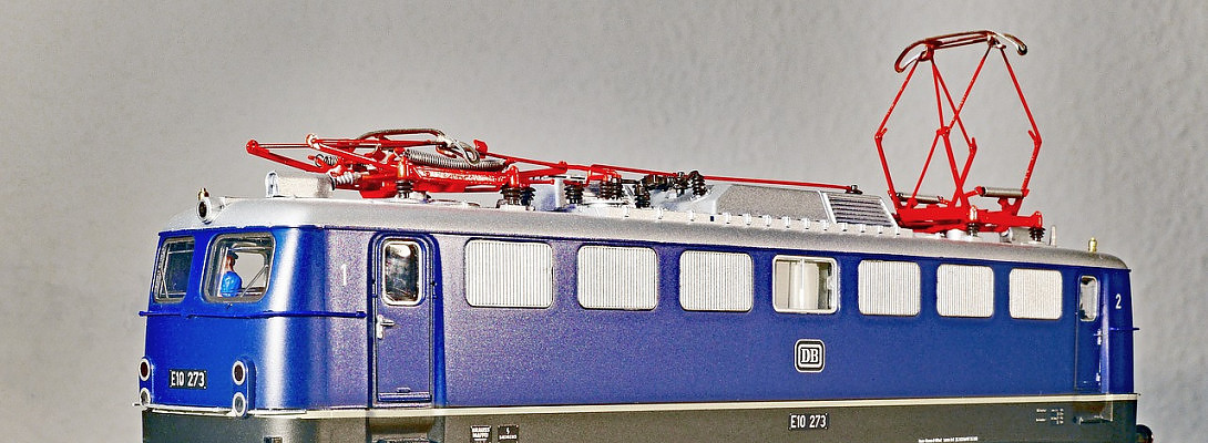 The little blue train