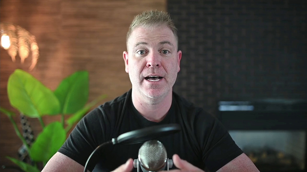 Why You Should Treat Everyone Like a $10,000 Customer.
